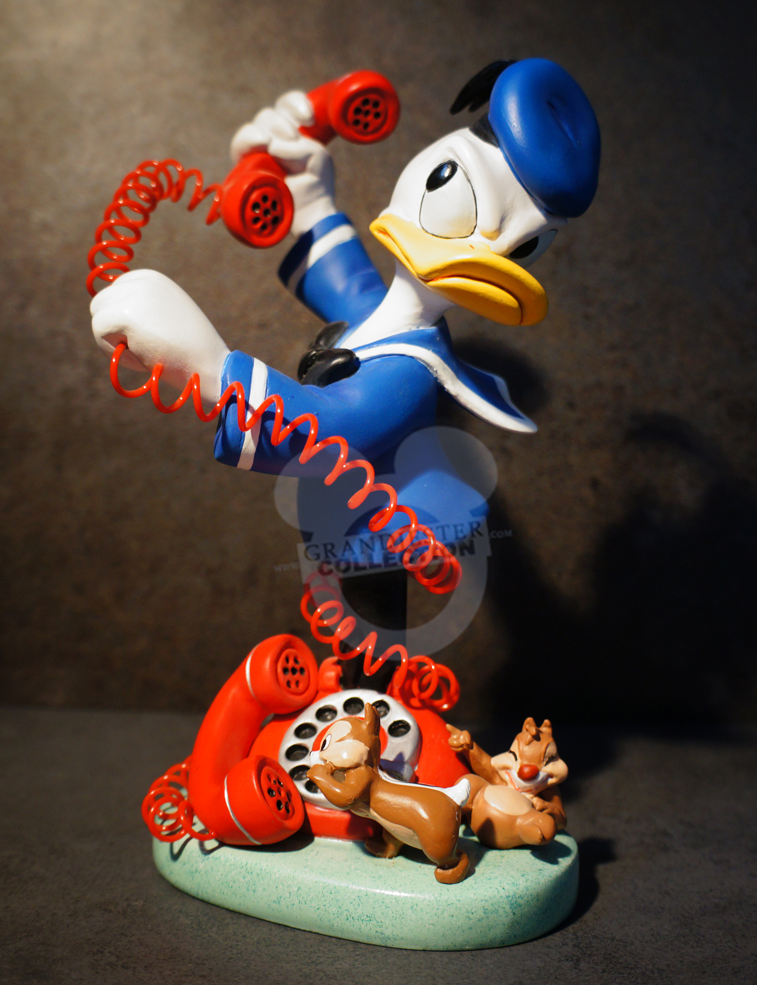 Donald with Chip and Dale - Grand Jester Collection