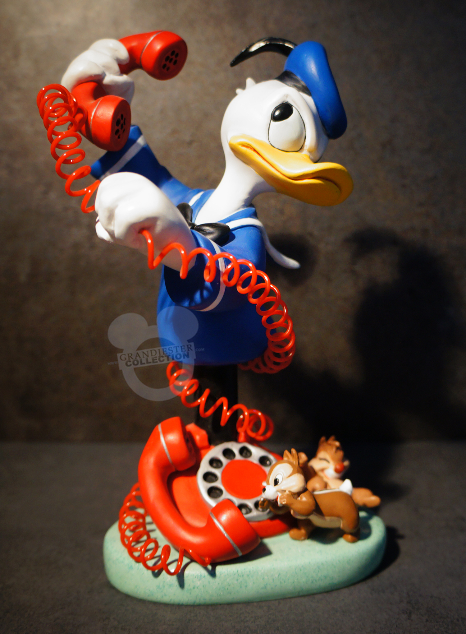 Donald with Chip and Dale - Grand Jester Collection